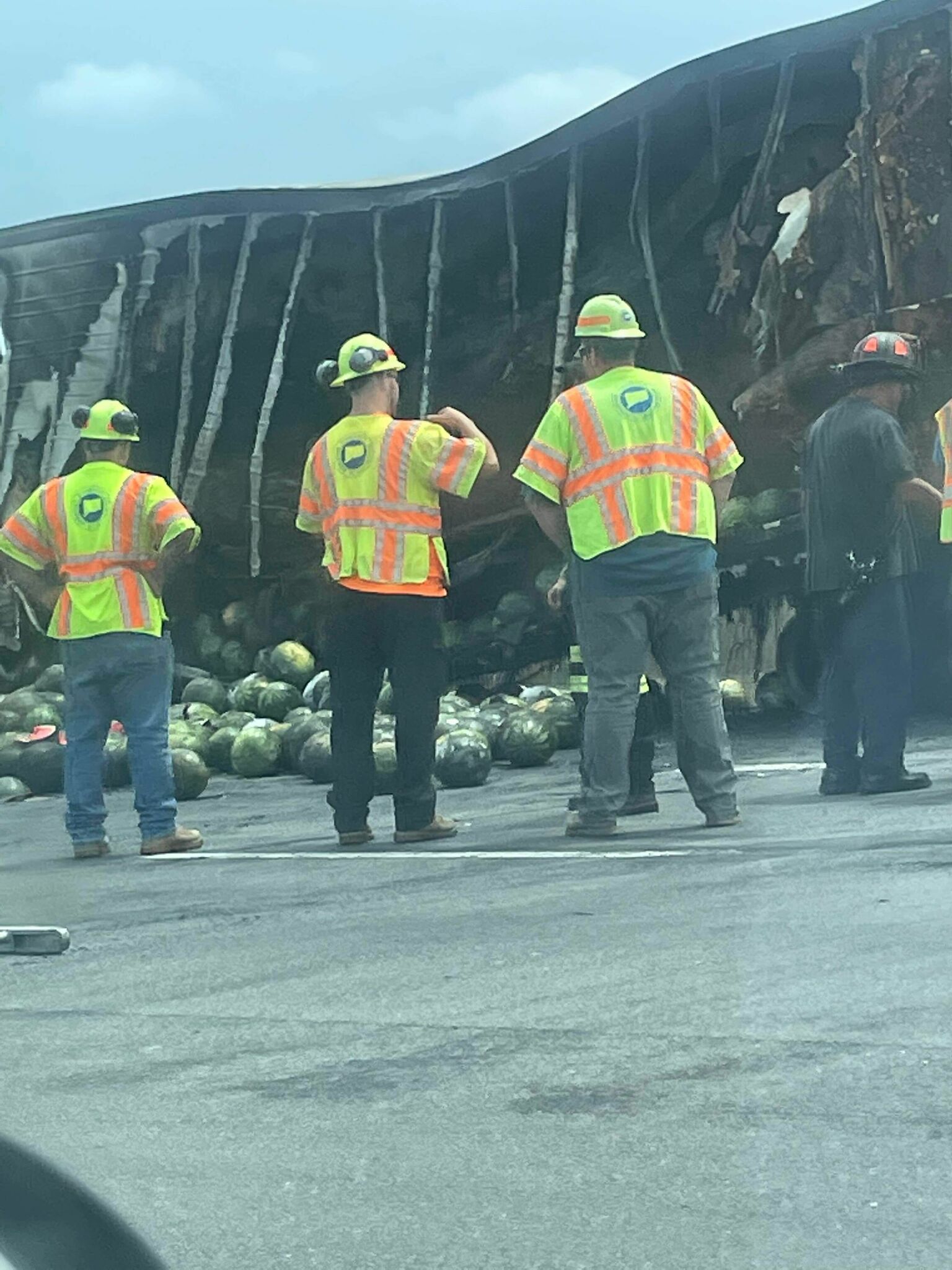 I-95 reopens after watermelon truck crash in Bridgeport