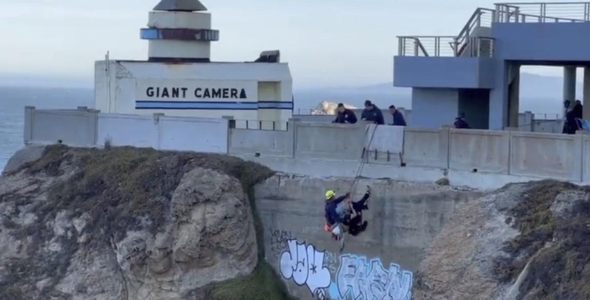 Climber ‘yelling for help’ at S.F.’s Cliff House pulled to safety by ...
