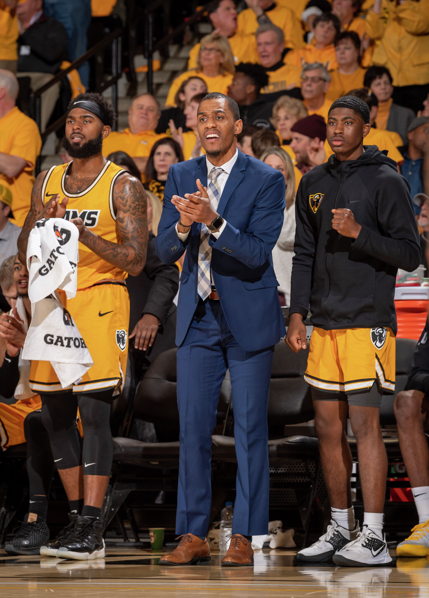 Siena basketball's Darius Theus brings energy to first assistant ...