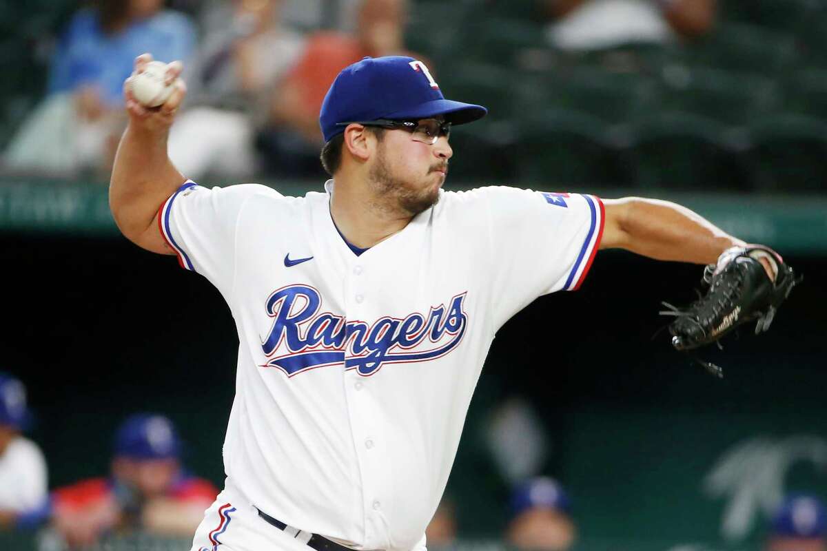 Houston Astros: Four-run eighth inning fuels victory over Rangers