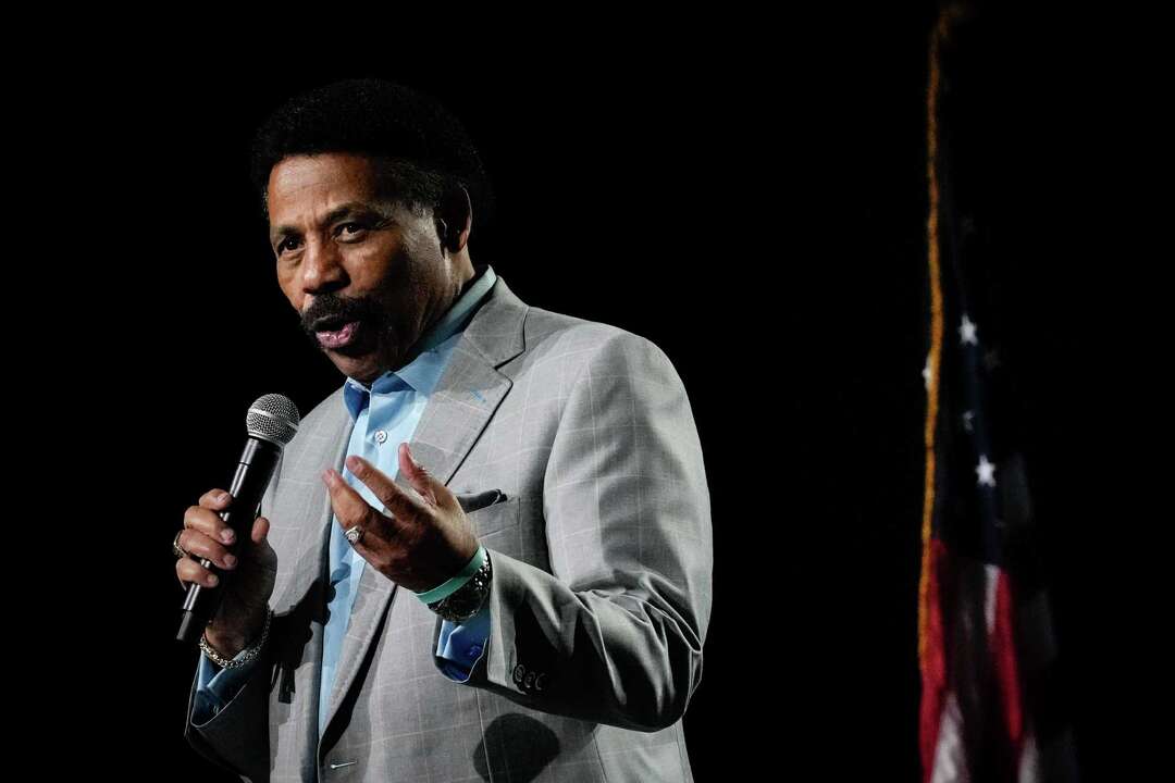Tony Evans steps down as Dallas pastor, cites 'sin' from years ago