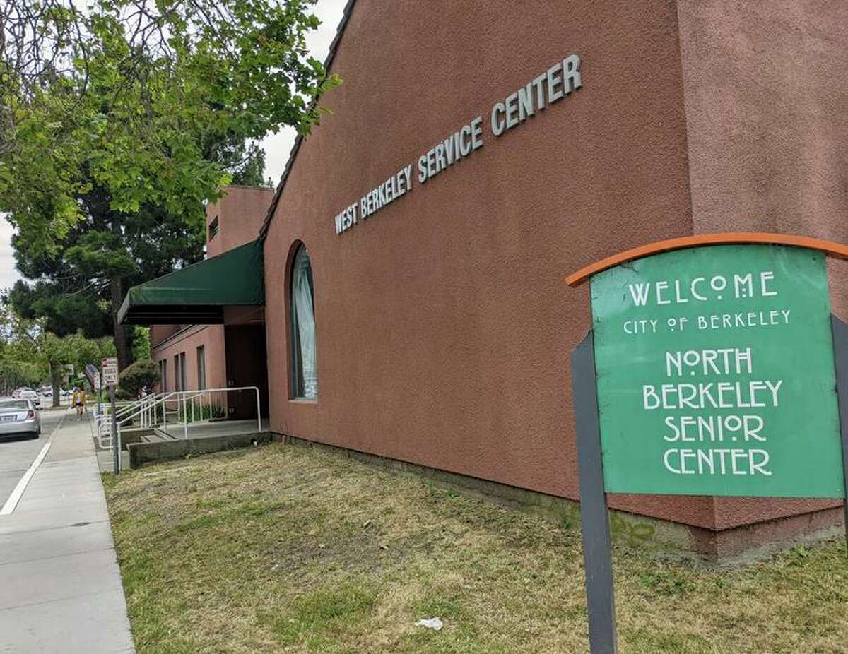 At a Bay Area ‘test-to-treat’ site, few takers for free antivirals