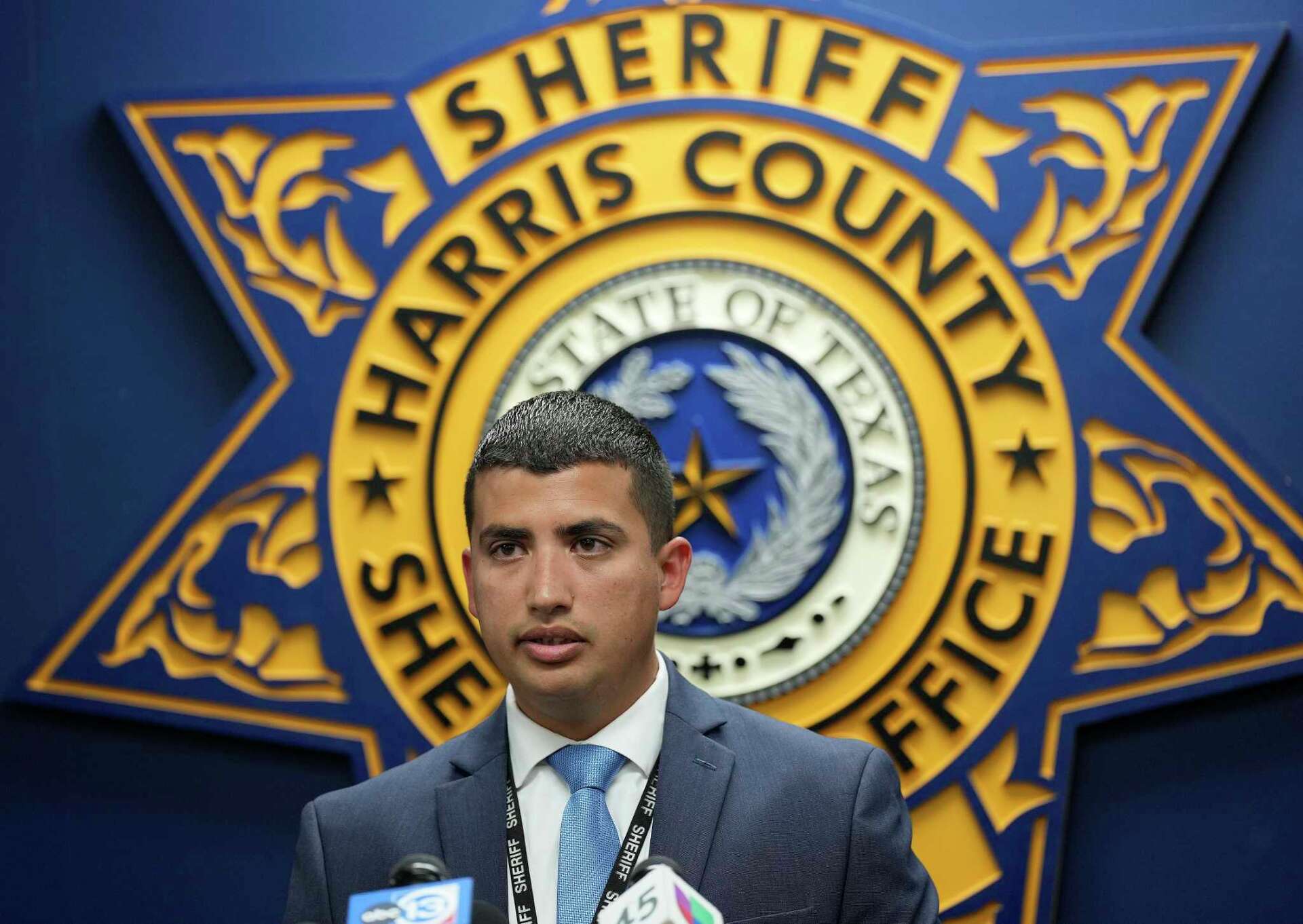 Harris County sheriff releases video of car used by suspect accused of ...