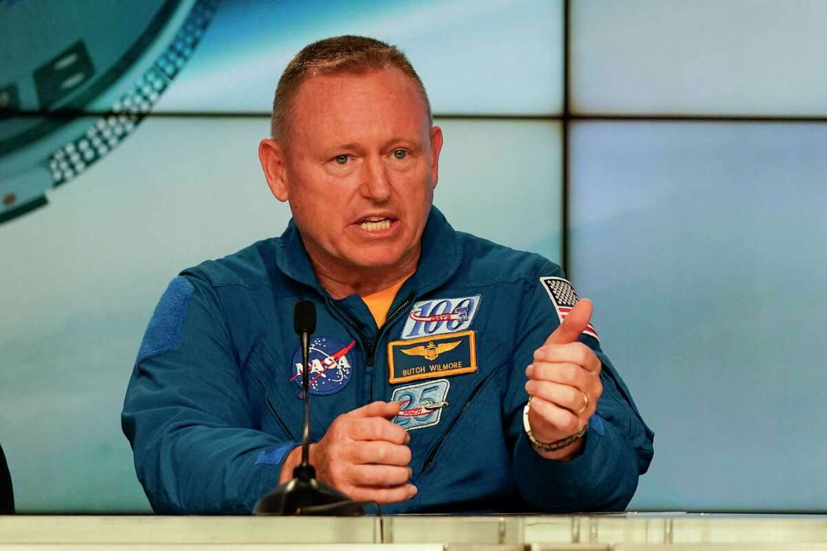 NASA names the first two astronauts for Starliner