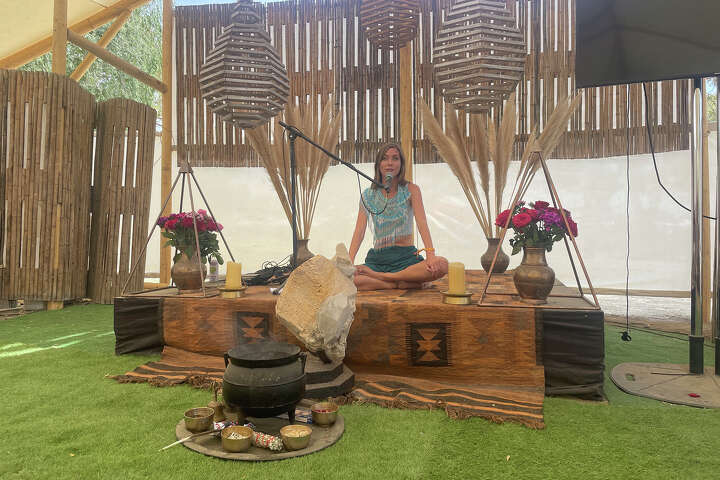 Honing my psychic powers at the Central Calif. music fest