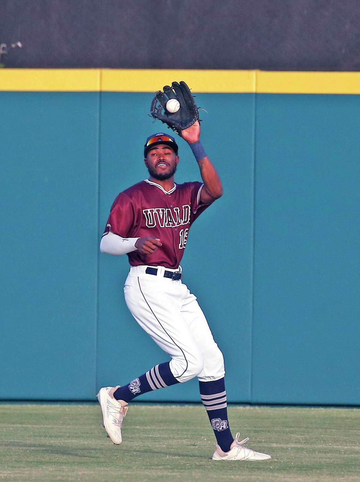 San Antonio Missions host Uvalde High baseball team, auction custom ...