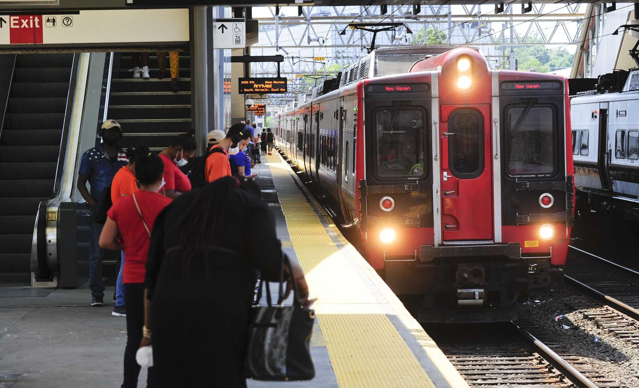 CT rail commuters criticize plan to raise fares, reduce service