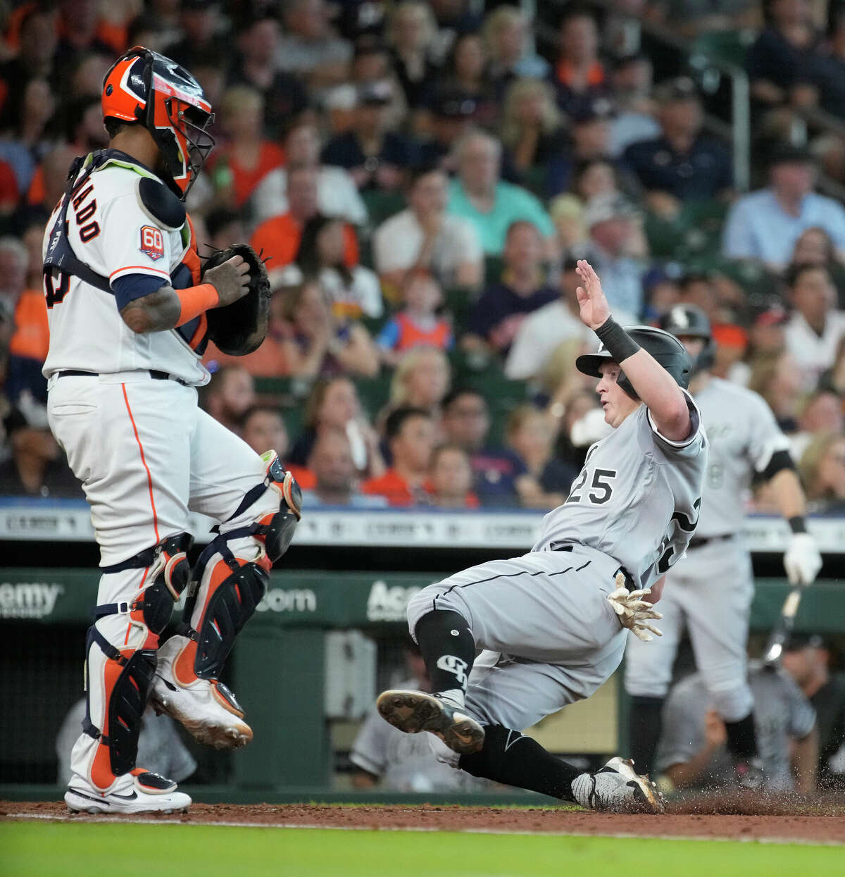 Houston Astros: Aledmys Díaz, Yordan Alvarez injuries hamper depth