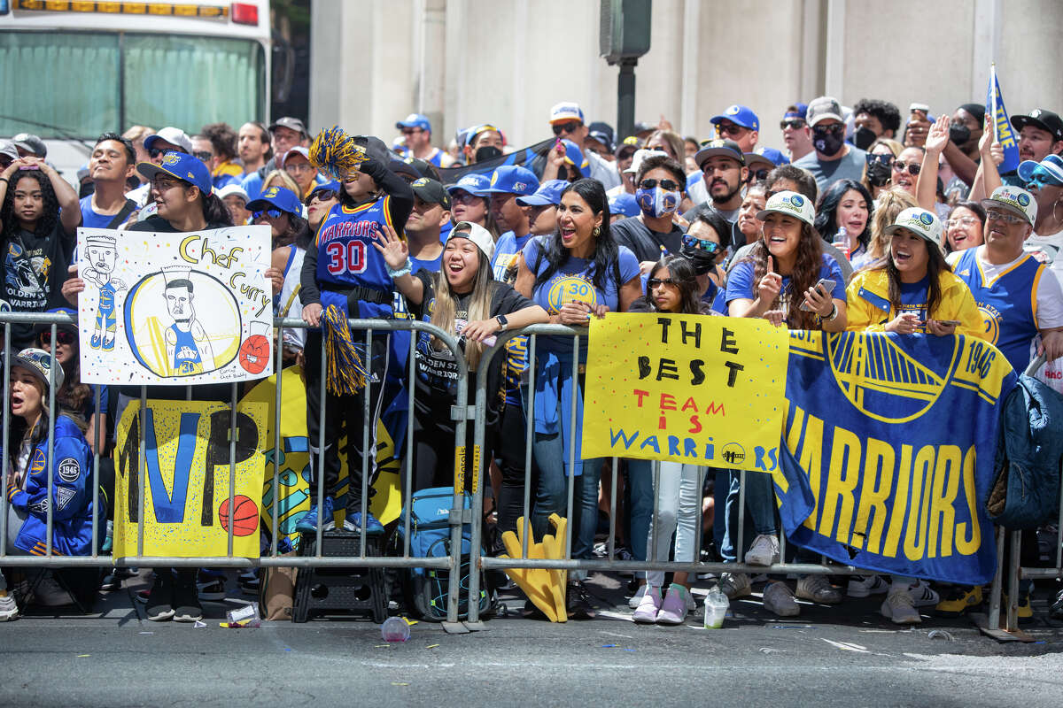 The best fan signs from the Warriors championship parade in San Francisco