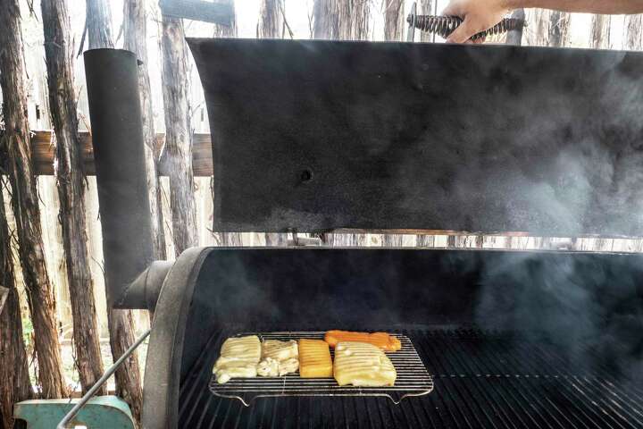 Too much dark smoke equals bad BBQ