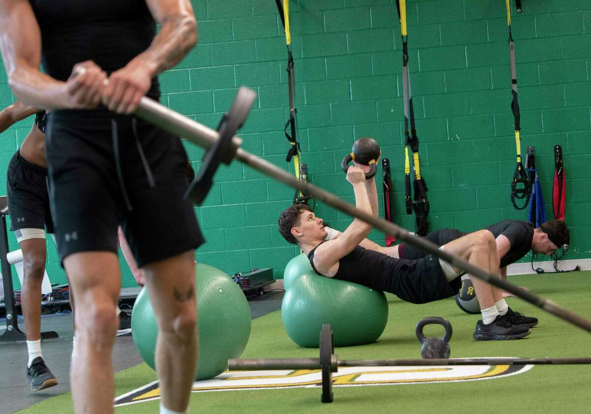 Siena basketball's Andrew Platek coming back, Anthony Gaines moving on