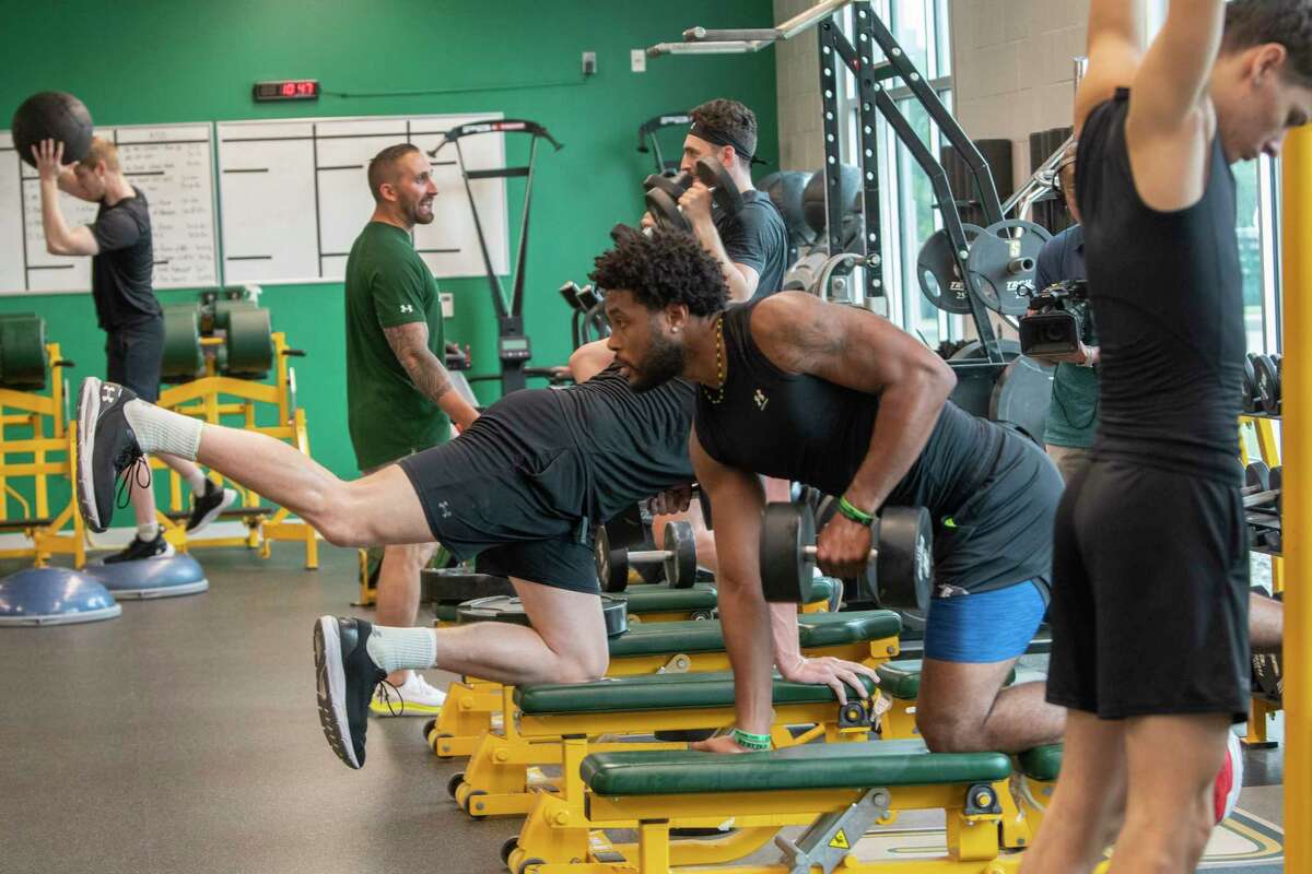 Siena basketball's Andrew Platek coming back, Anthony Gaines moving on