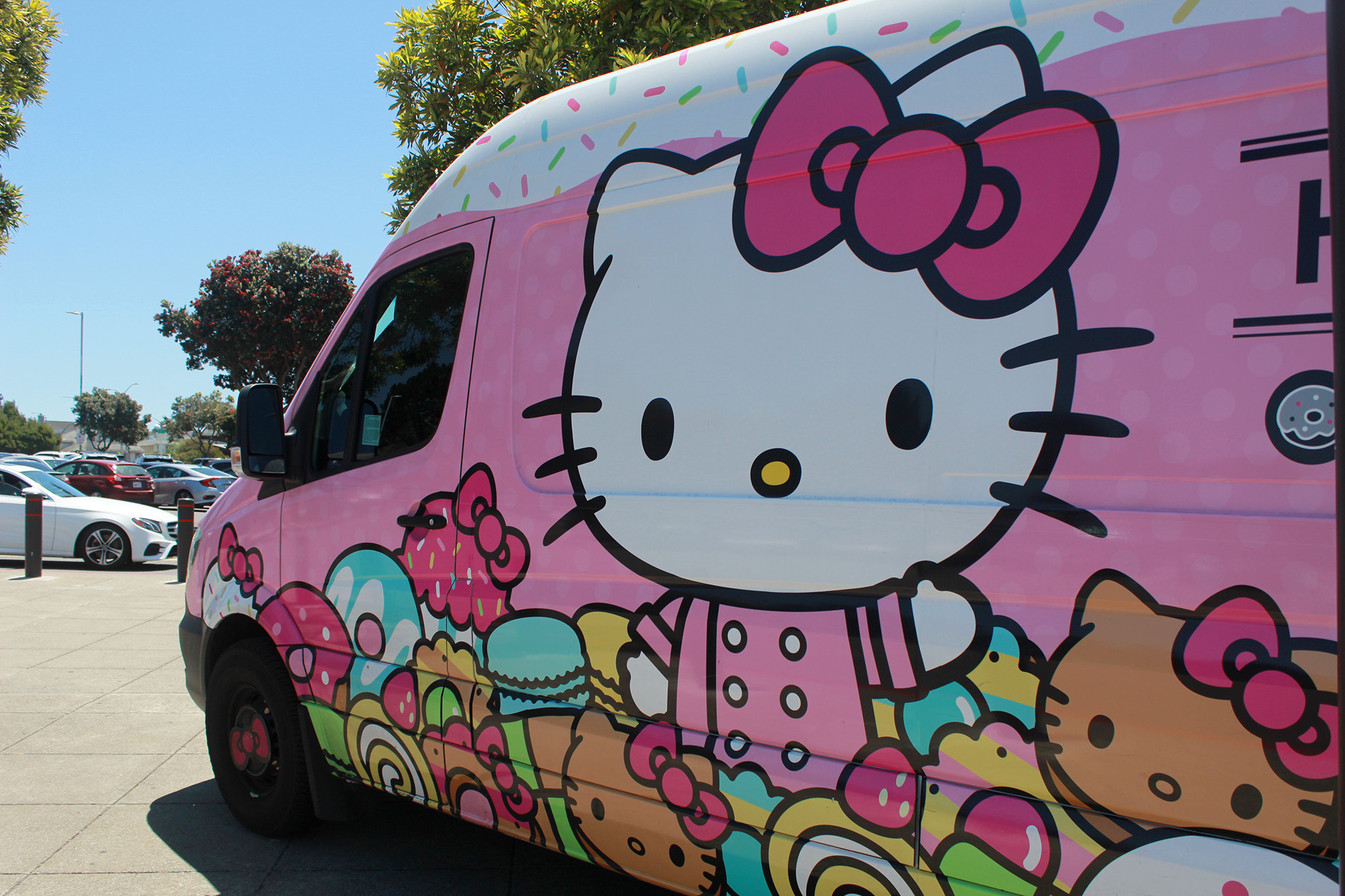 Hello Kitty nostalgia graces Bay Area with a traveling cafe