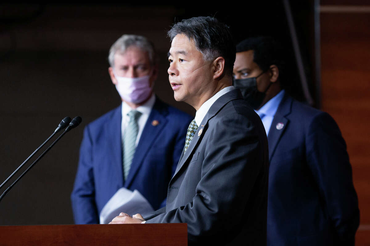 Ted Lieu trolls GOP while McCarthy loses 1st speaker vote