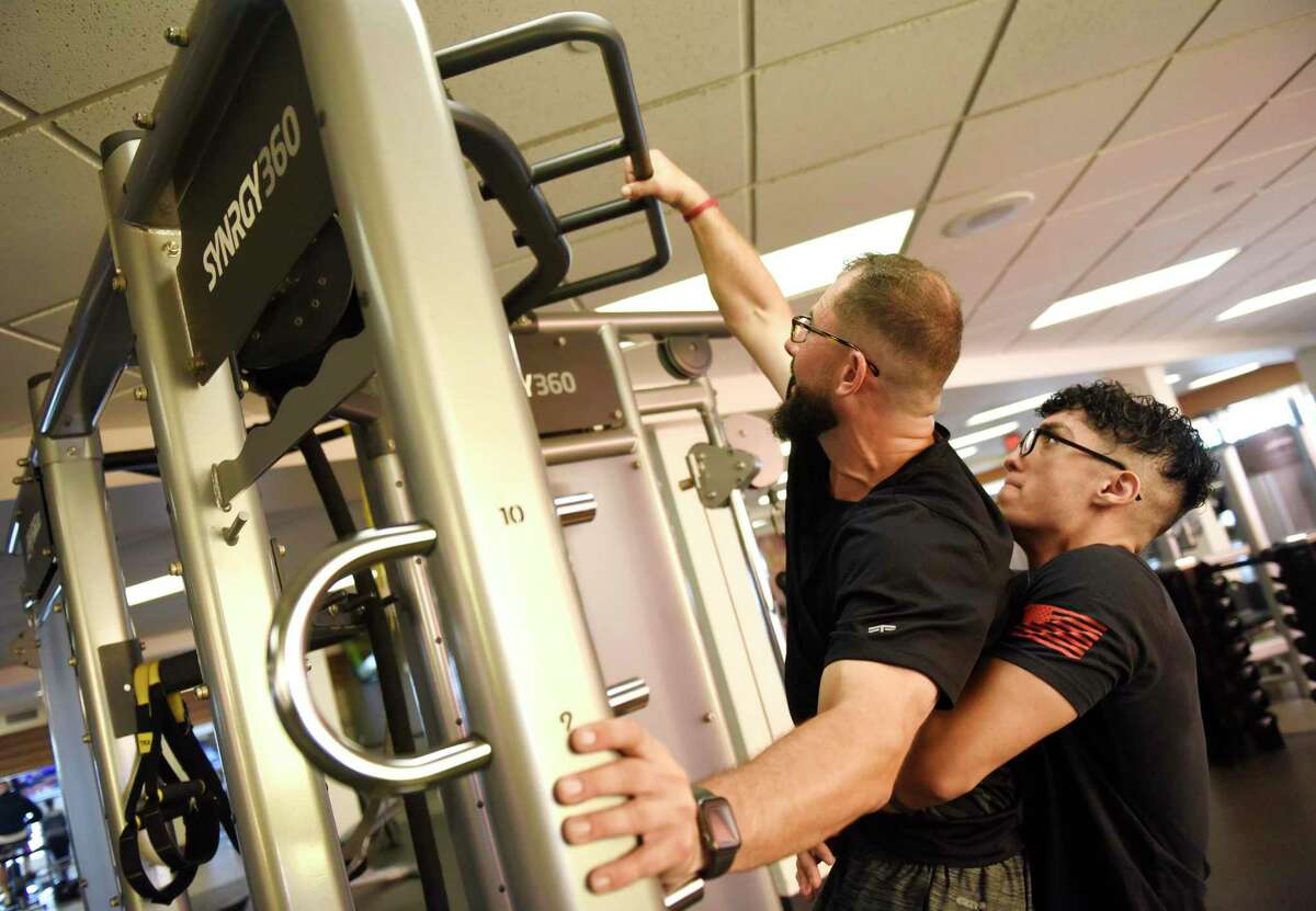 Stamford man who lost both legs takes on obstacle-filled 5K