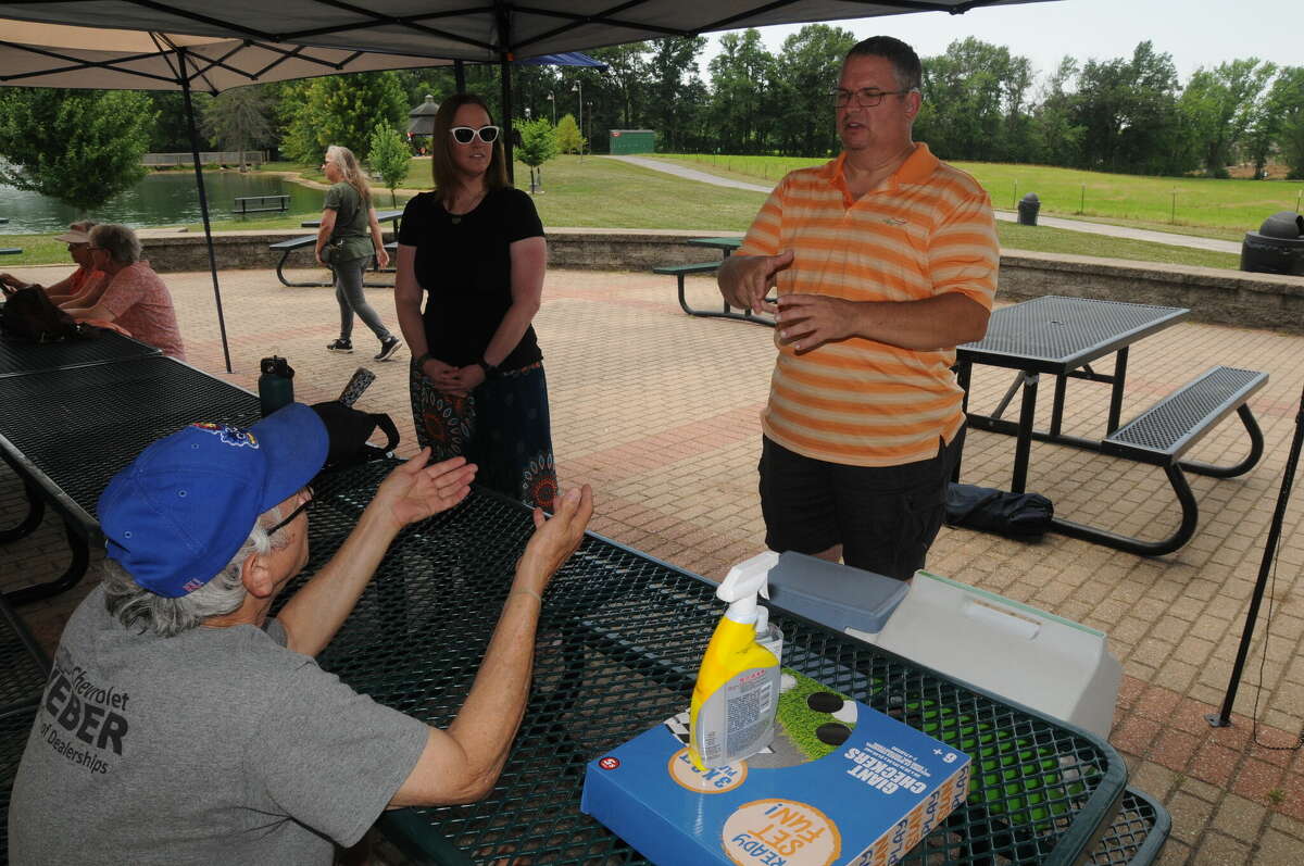 'Everyday people': Deaf community shares tales at Godfrey picnic