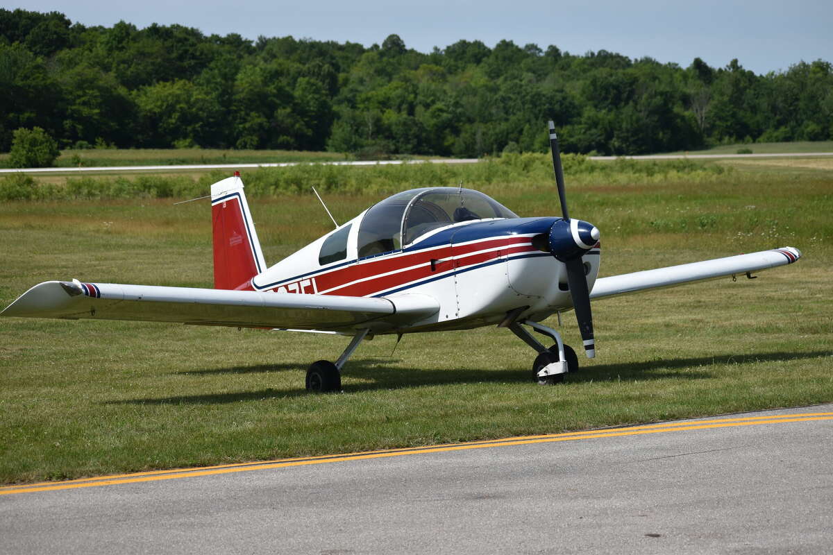Dozens of planes fly in for Big Rapids Airfest at Roben-Hood Airport