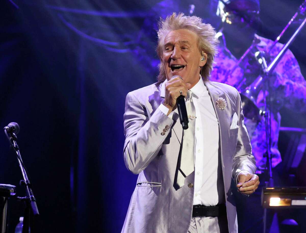 Rod Stewart concert, Texas BBQ class, and 9 more Houston area events