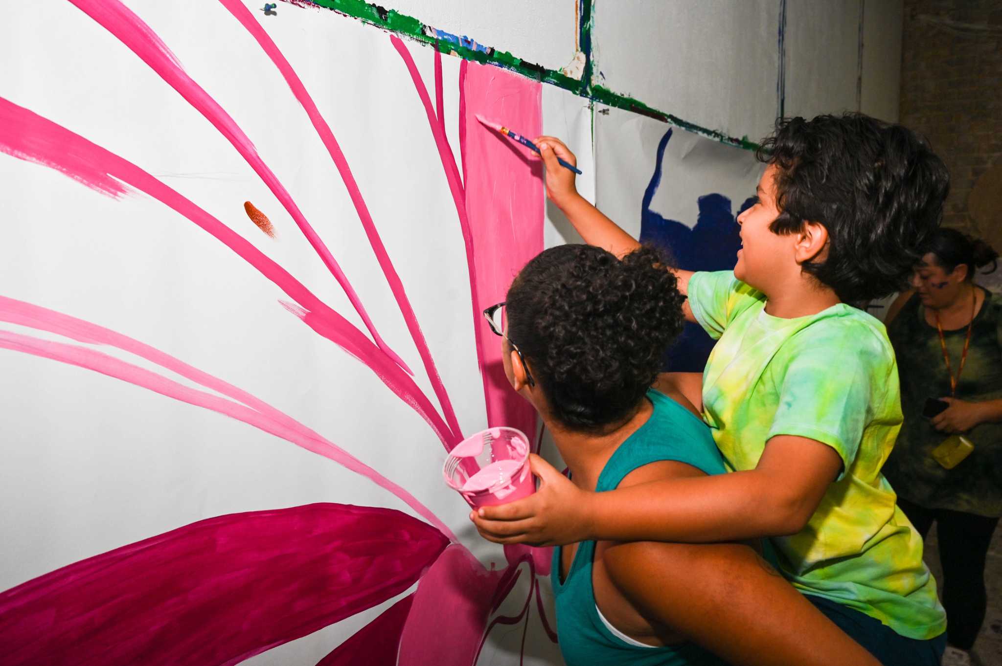 Farmer's market mural pays homage to S.A. multicutural heritage