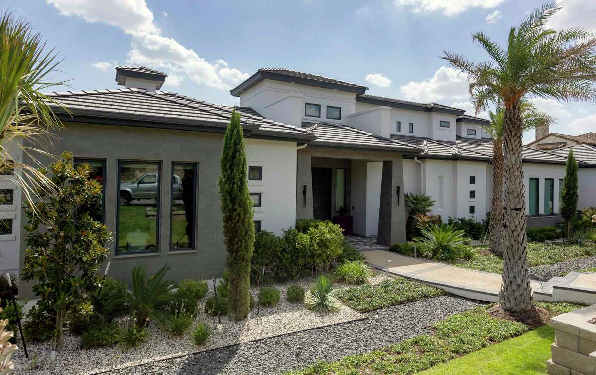 Modern $2M Dominion home great for family entertaining