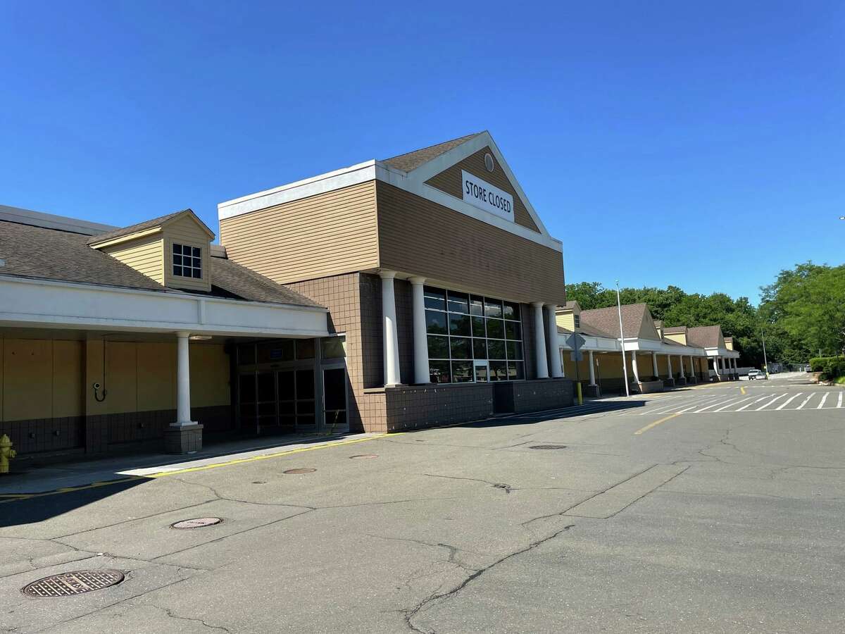 T.J.Maxx/Homegoods eyes portion of vacant Walmart building in Guilford