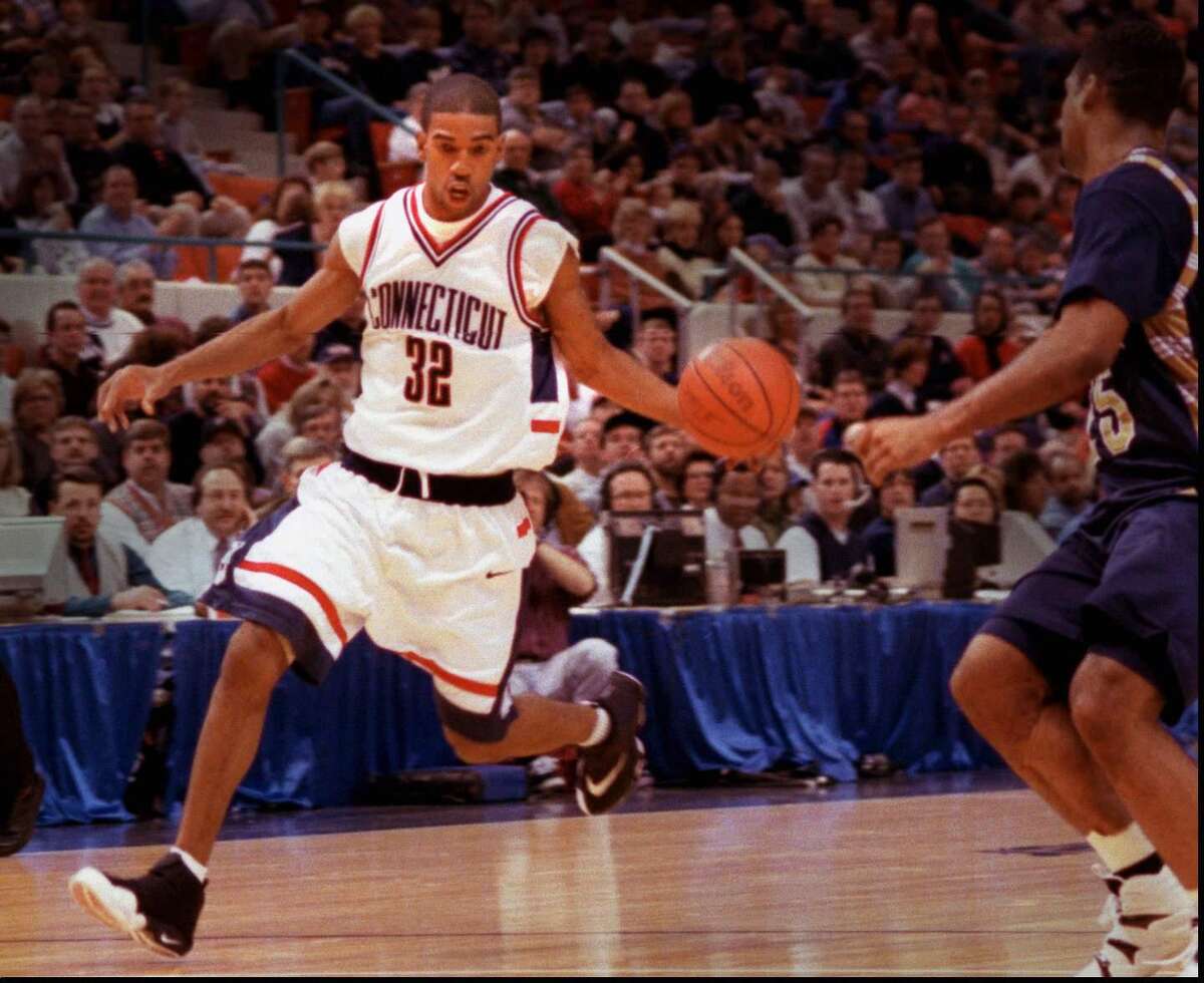 UConn men’s basketball duo entering college Hall of Fame