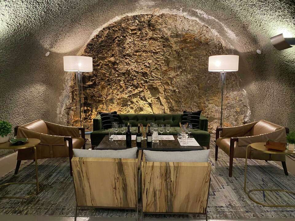 ‘Three Little Pigs’-themed cocktail bar opens in Sebastopol, plus 9 ...