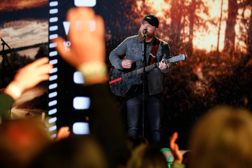 Musician Tyler Braden goes from the firehouse to the stage ... tonight ...