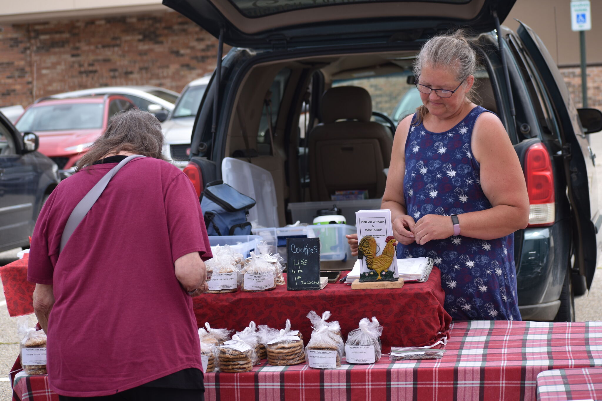 At the Market: Former cook Renee Earle bakes bread of every flavor for ...