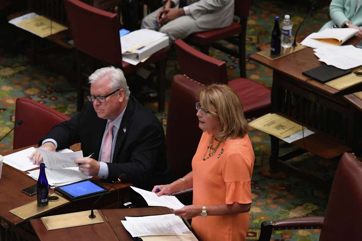 N.Y. mandates review of social media accounts for gun permits