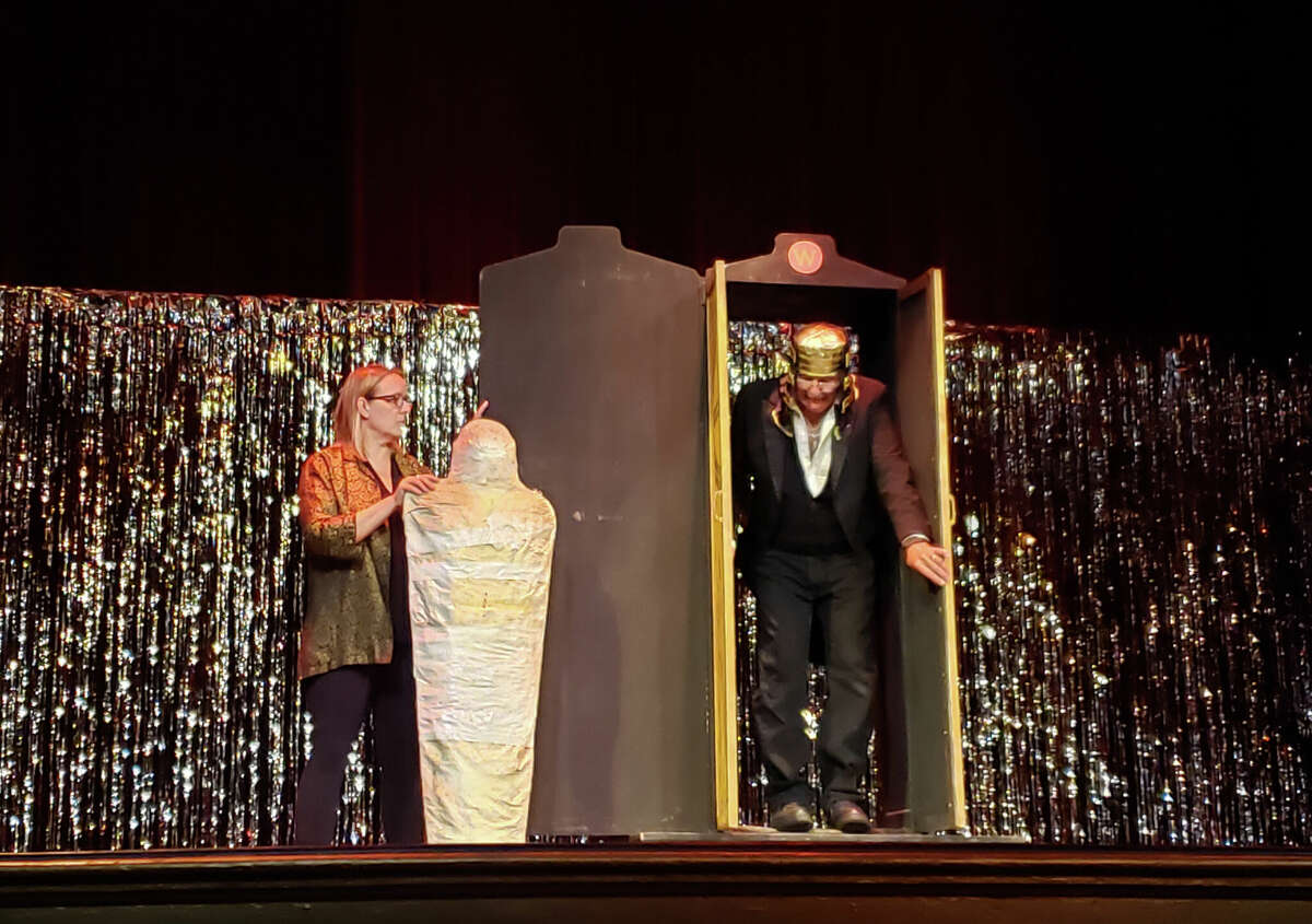 Why a family of magicians keeps putting on a show at Manistee National ...