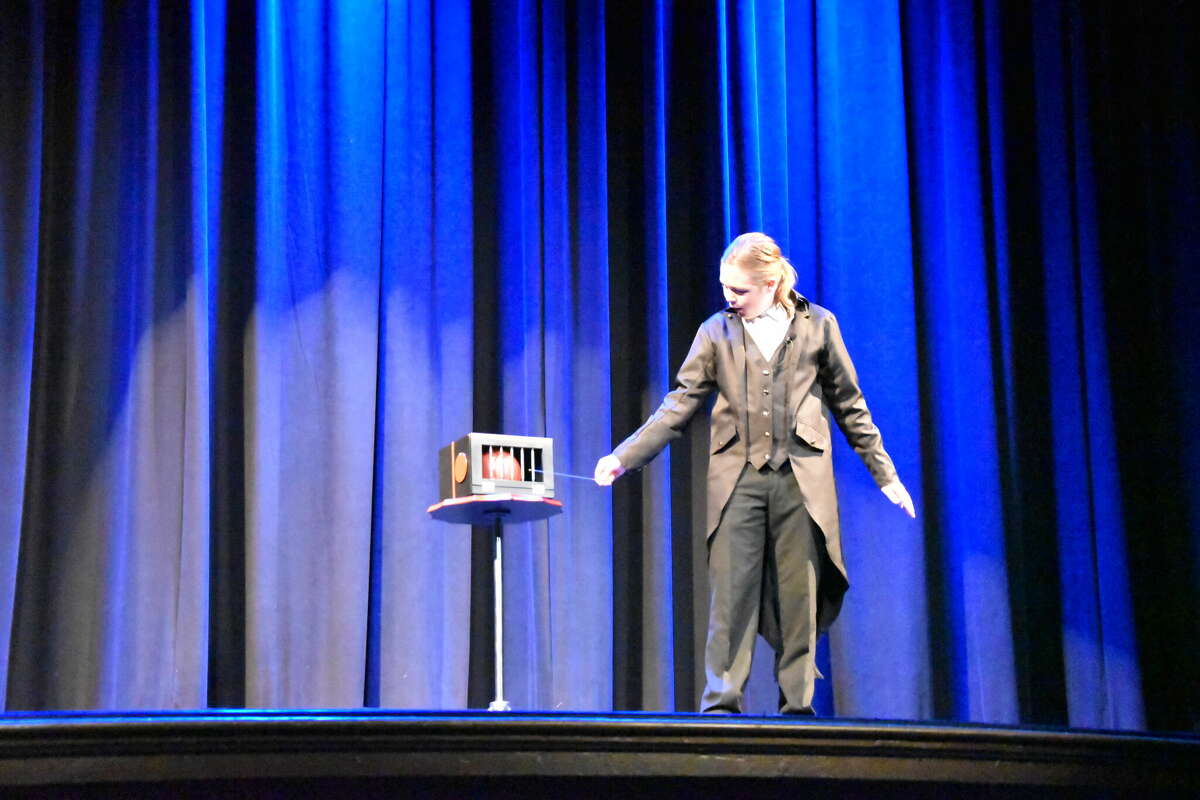 Why a family of magicians keeps putting on a show at Manistee National ...