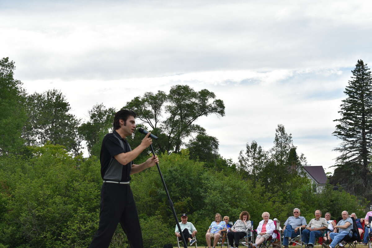 Tribute artist Jake Slater kicks off Mecosta Music on the River concert ...