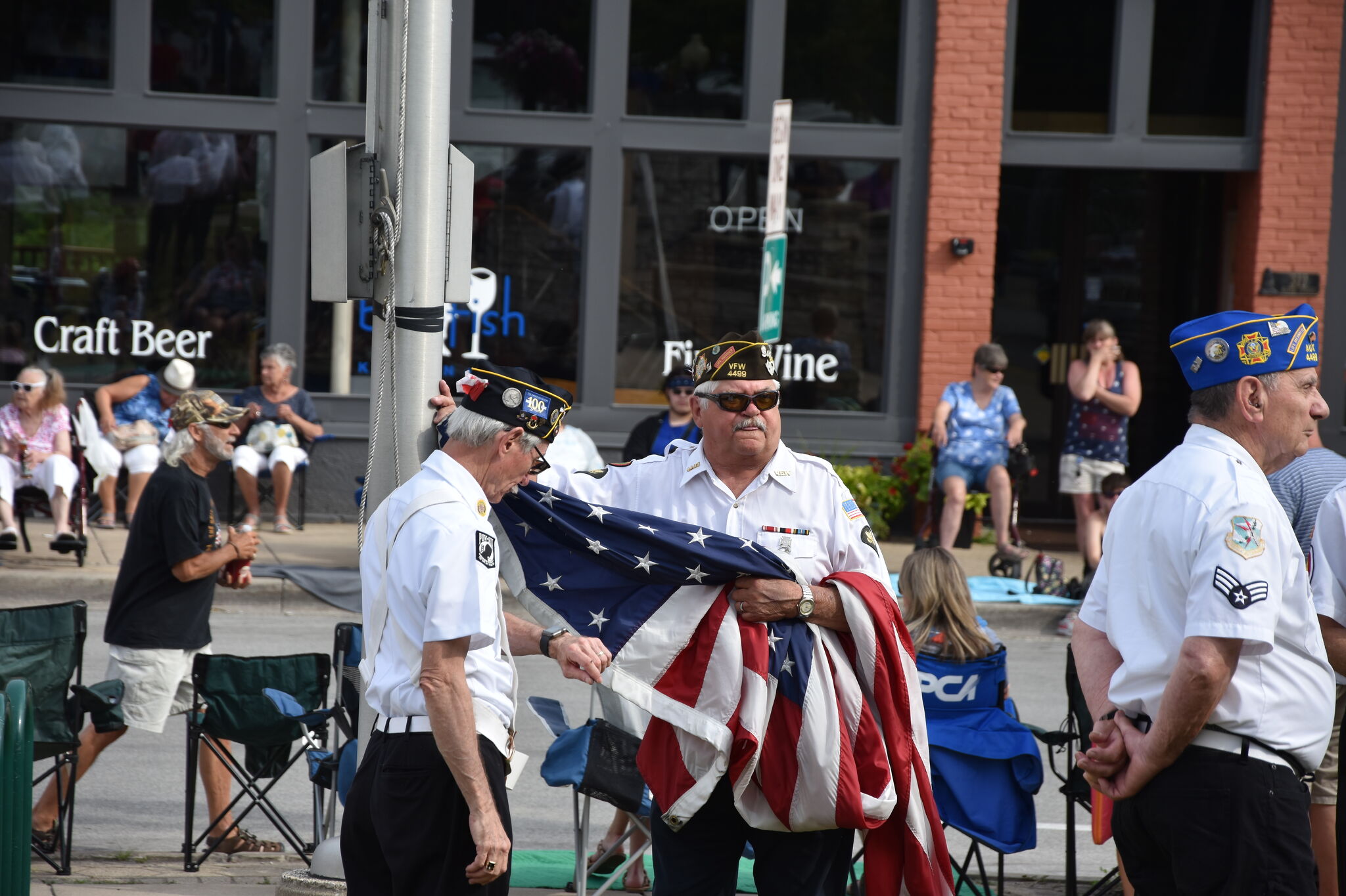 Flag raising kicks off 2022 Manistee National Forest Festival parade