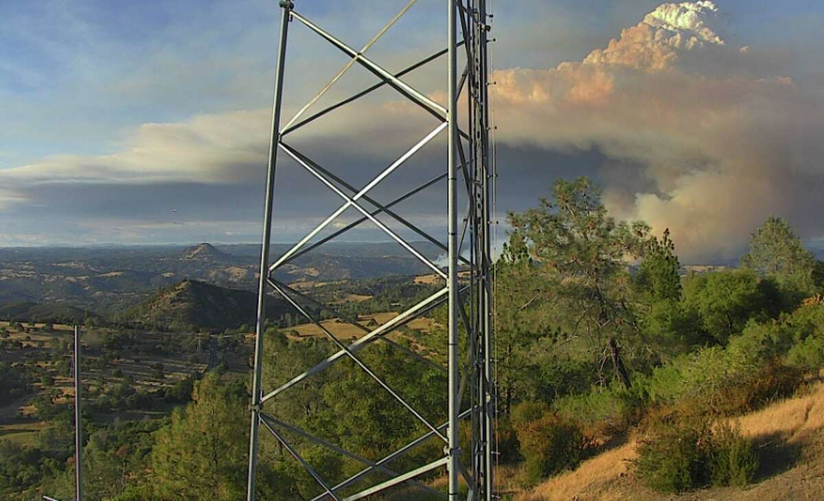 Electra Fire in Amador County triples in size overnight