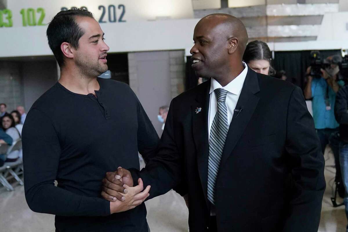 Sharks hire Mike Grier, making him first Black GM in NHL history