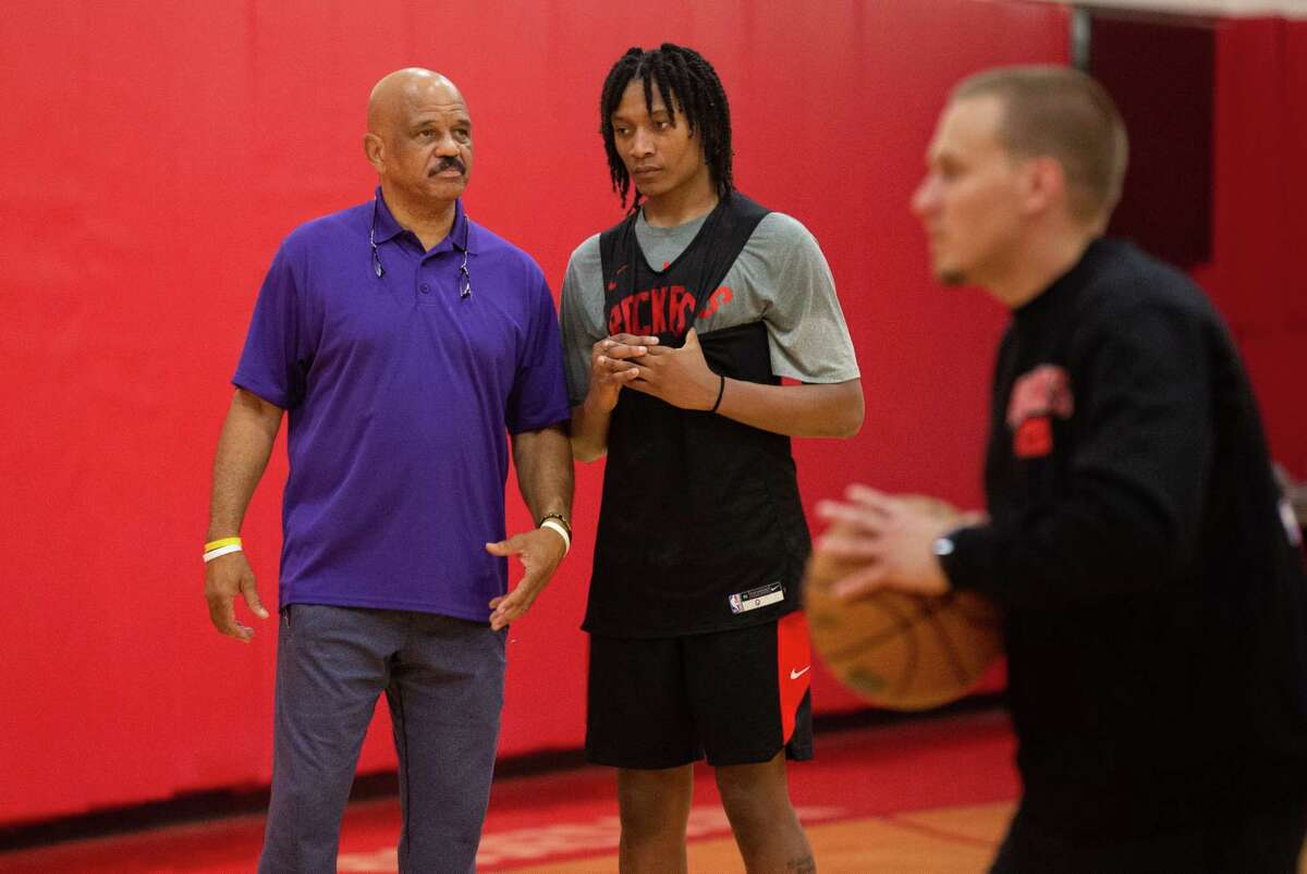 New Rockets’ assistant coaches have fit with Stephen Silas
