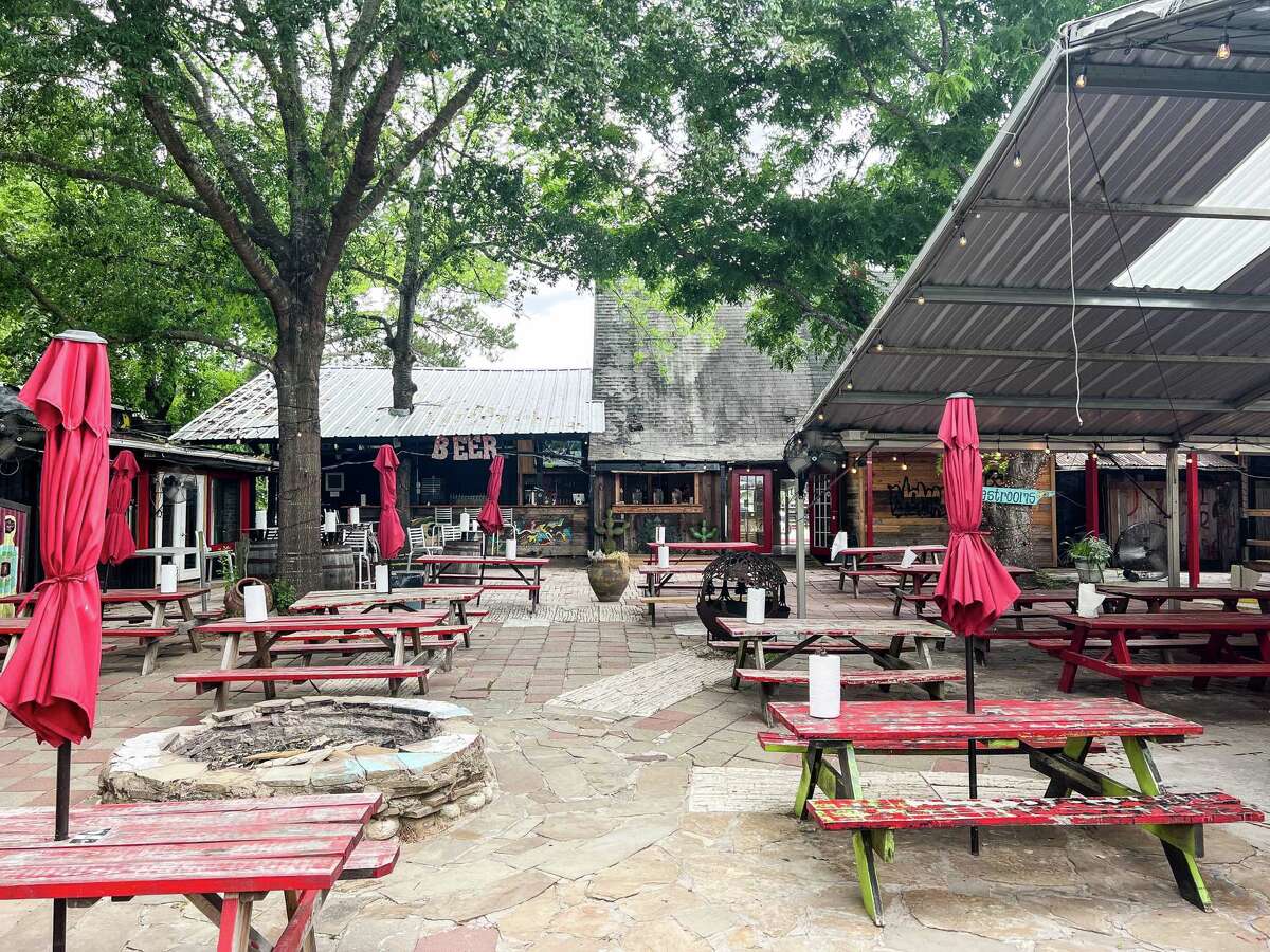 Misfit Outpost and Nomad Barbecue put down roots in Cypress at former ...