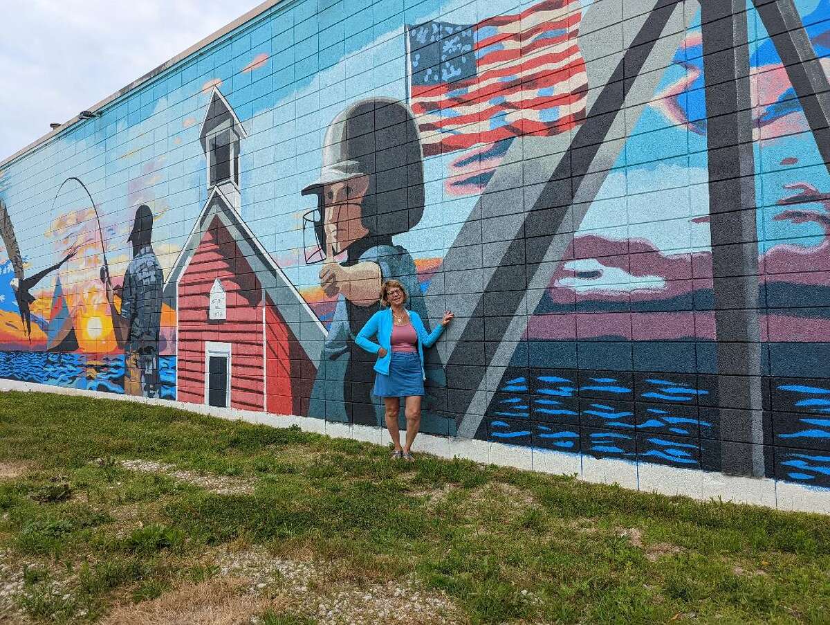 Delta College art professor shows Sanford's strength via mural