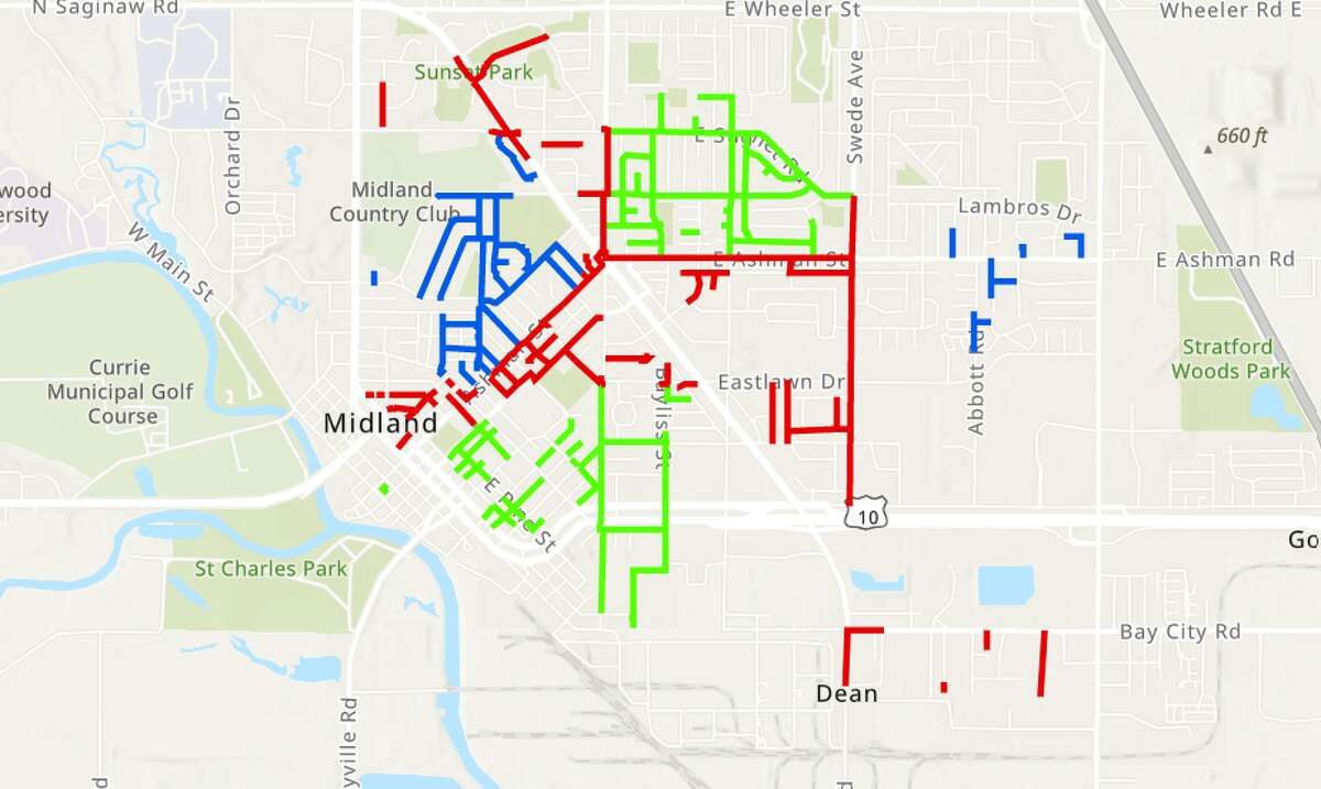 Consumers replacing old gas pipes throughout Midland
