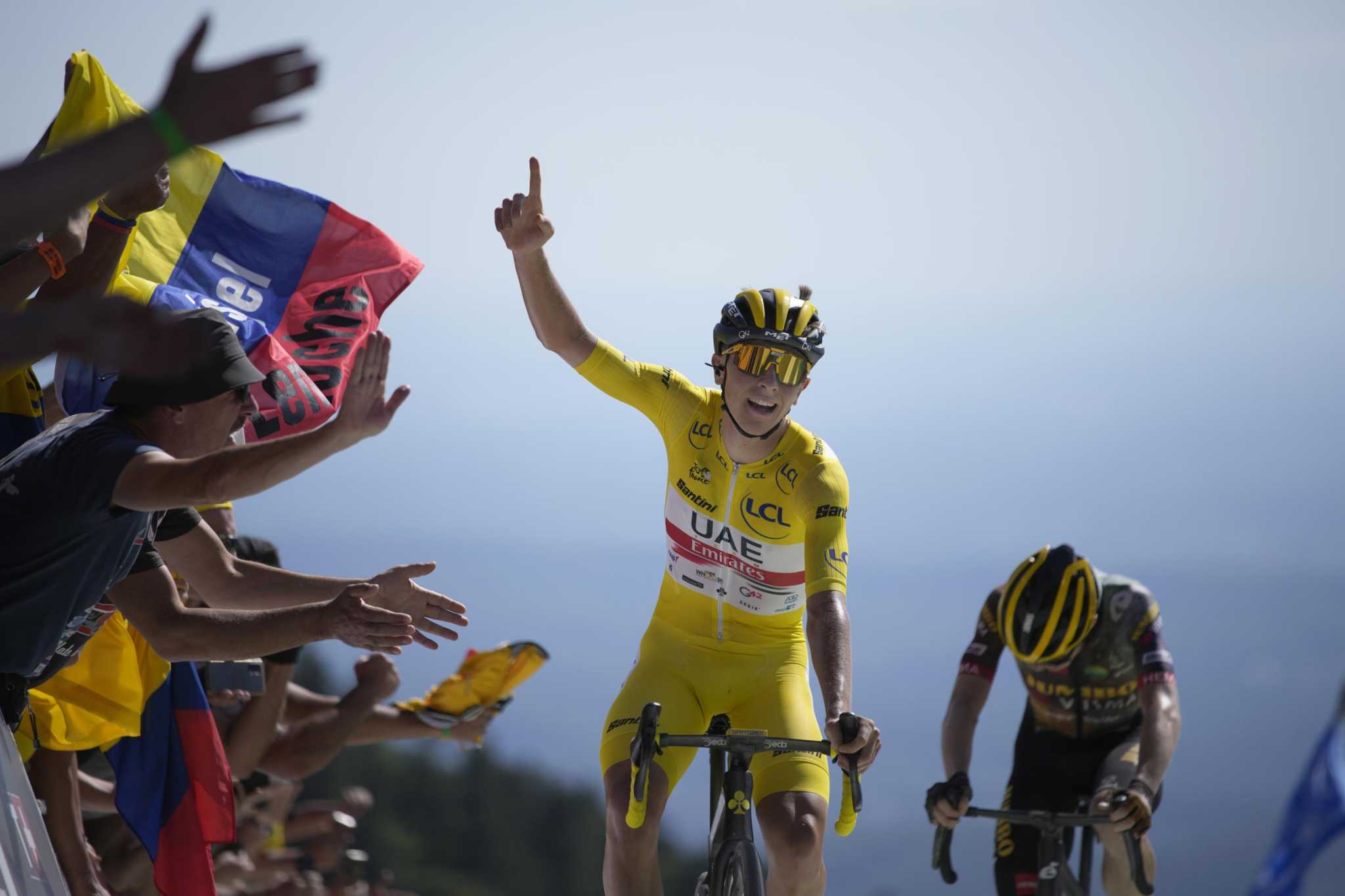 Tadej Pogacar wins stage, extends Tour de France lead