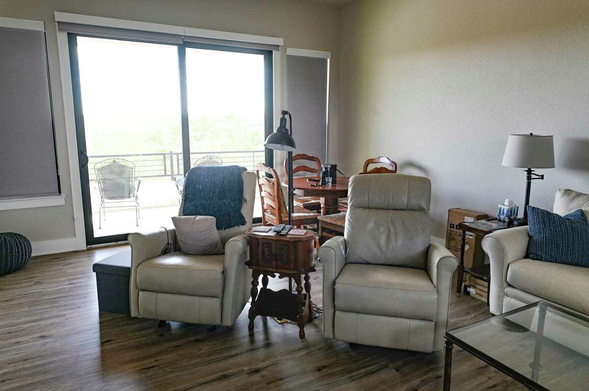 Hill Country home with views perfect for sisters to age together