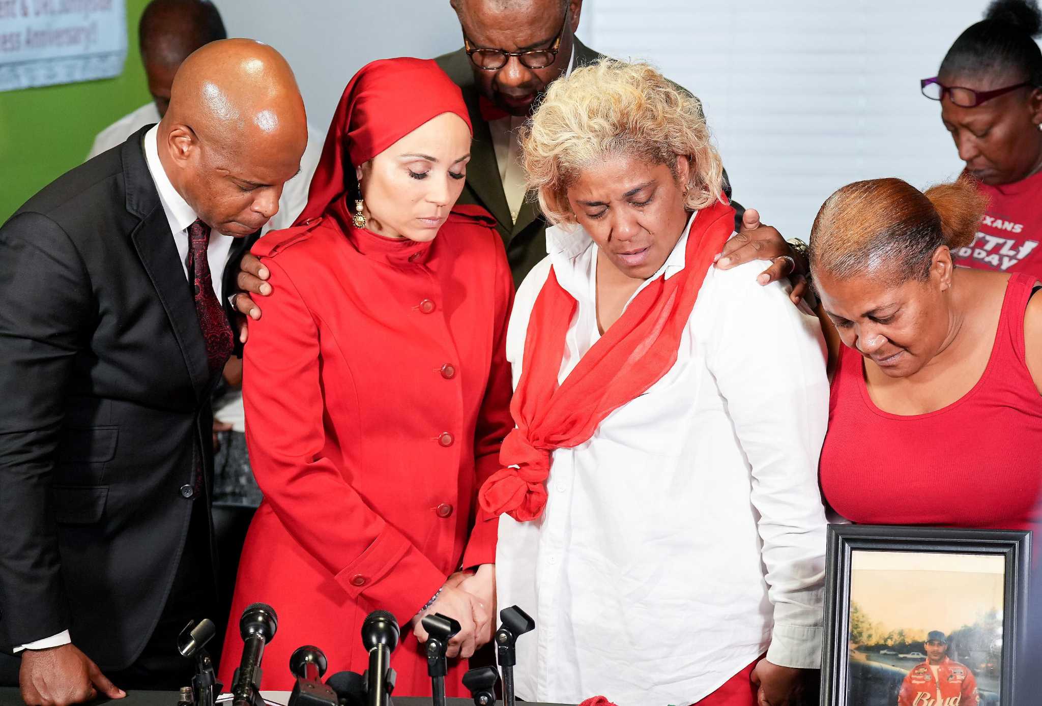 Video shows fatal Houston shooting of Roderick Brooks