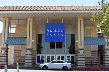 Bakersfield’s Valley Plaza thriving in the mall apocalypse
