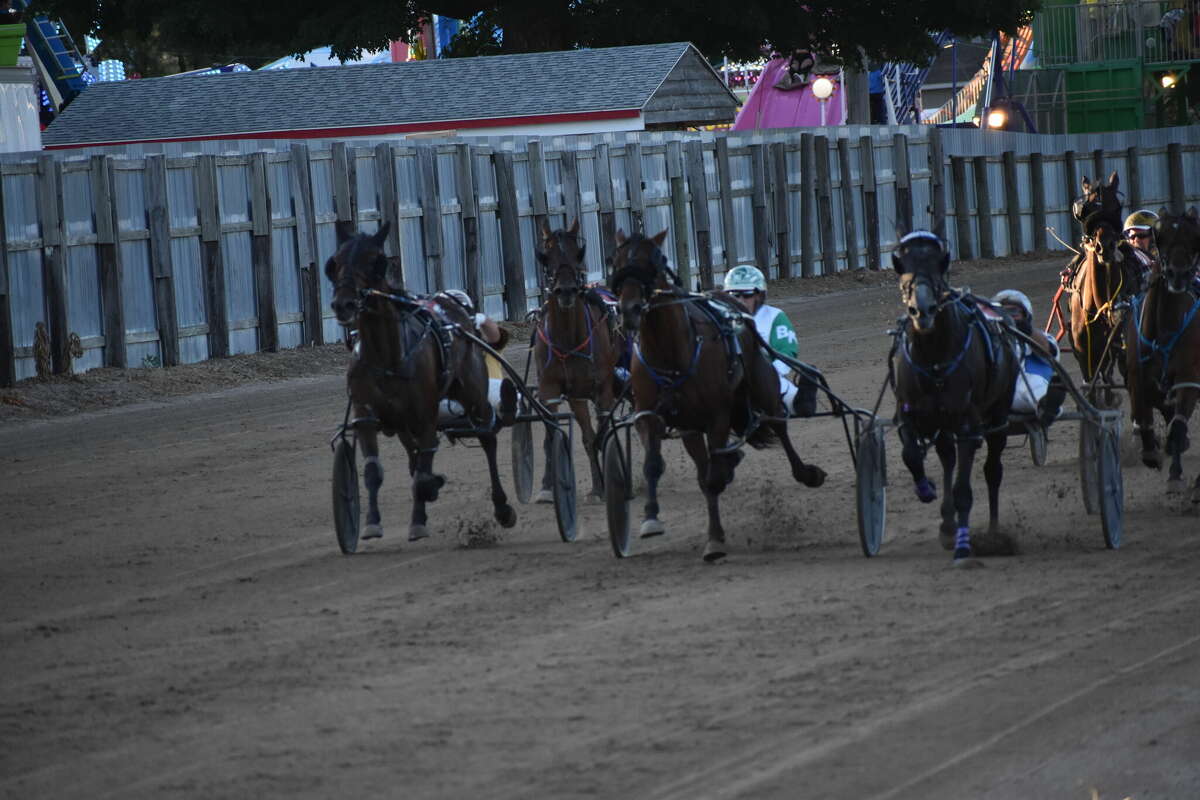 Kramer and Roach head field and Tuesday's Harness Races at the Mecosta ...