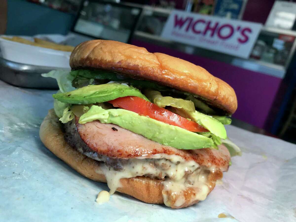 7 S.A. spots for great Mexican hamburguesas and salchiburgers