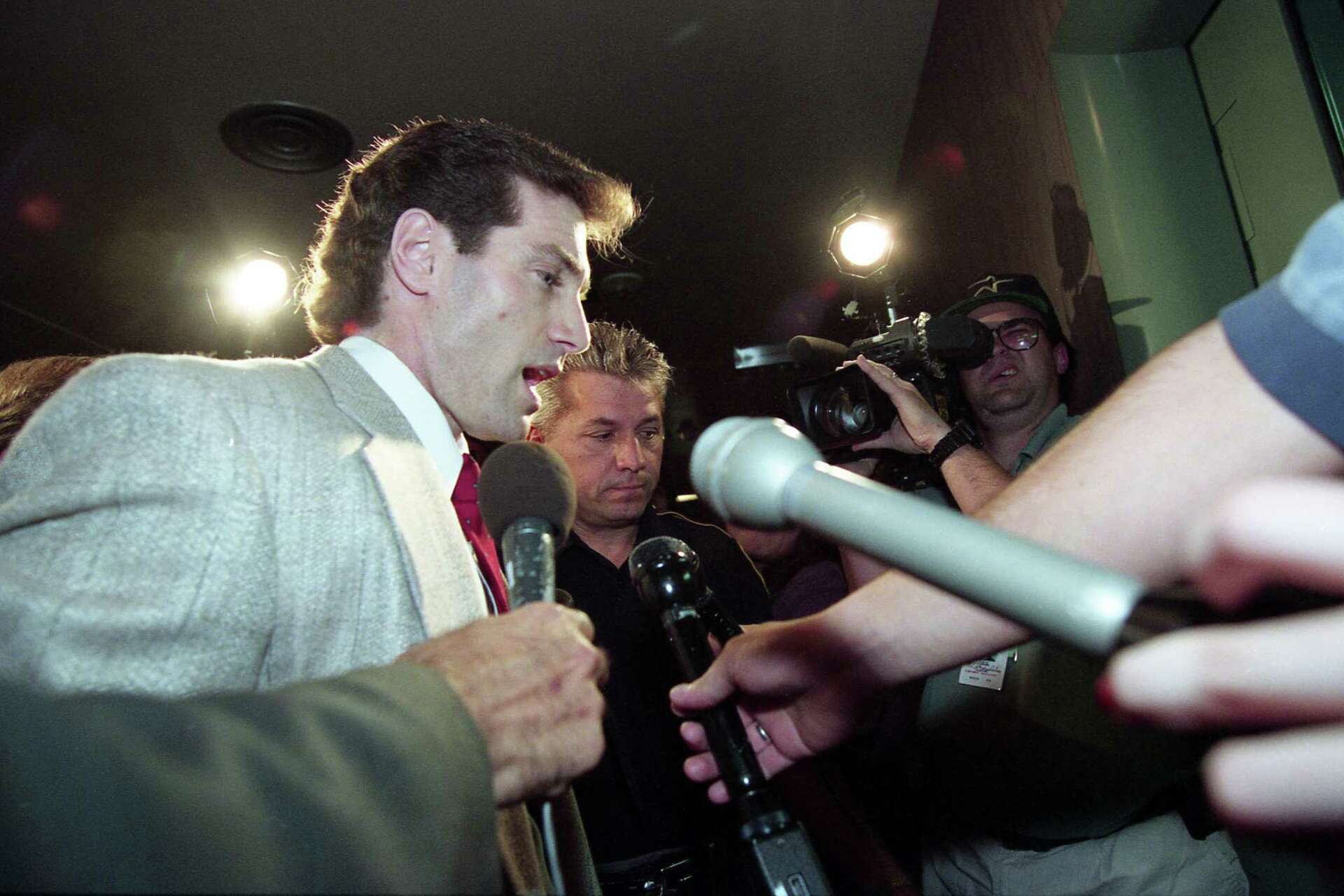 Robert Fratta January execution date remains in place, judge decides