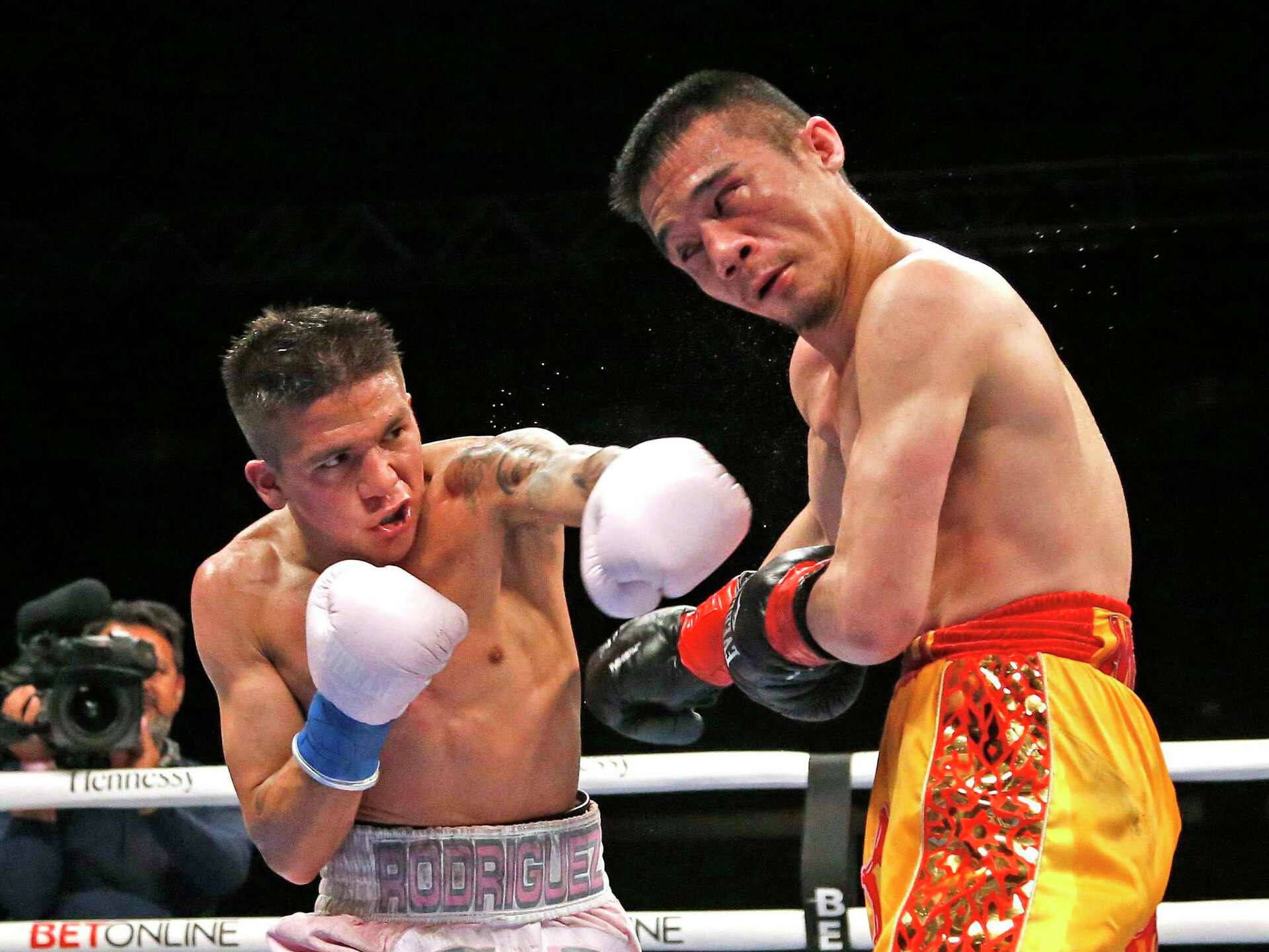 ‘Bam’ Rodriguez to defend title, unify super flyweight belts in Frisco