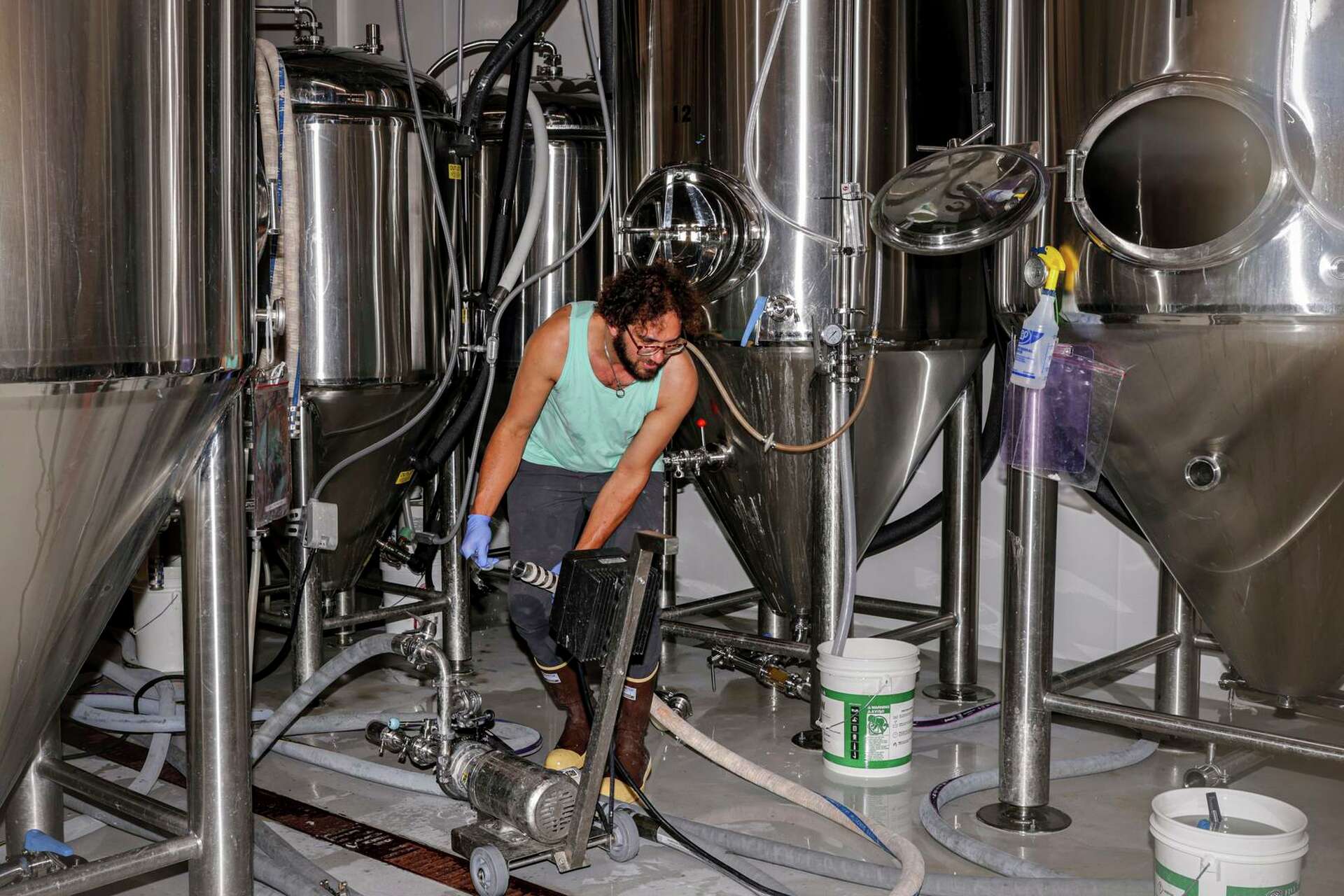 The secret behind the Bay Area’s most popular tropical beers: GMO yeast