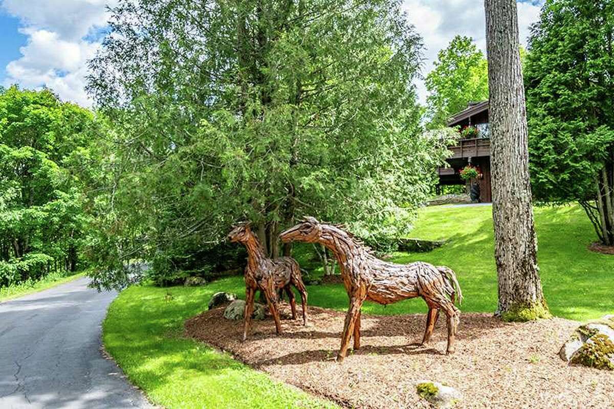 Michele Riggi, husband list Lake Placid compound for $31 million